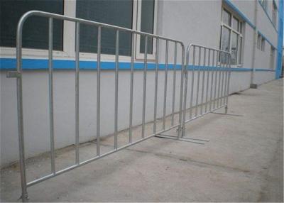 Κίνα hot dip galvanized bicycle removable Crowd Control steel Barrier manufacture 1100mm*2000mm 38mm round tube προς πώληση
