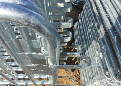 China Crowd Control Barriers Removable Available Powder Painted, Hot Dipped Galvanized, Pre-Galvanized OD 32mm outer frame tub for sale