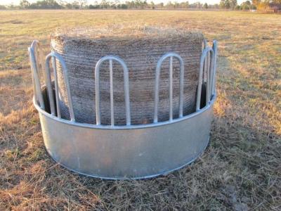 China Round Bale Feeder Cattle for sale