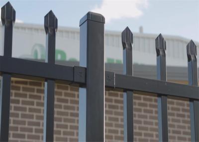 Cina Crimped Spear Garrison Fence 1800mm x 2400mm stain black in vendita