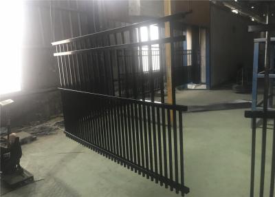 Κίνα Steel Tubular Garrison Fencing 1.8mtr x 2.4mtr rail 45mm*45mm wall thick 2.00mm Upright 25mmx1.2mm προς πώληση