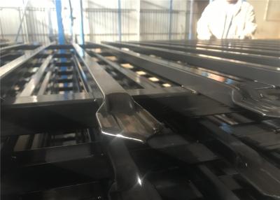 Cina 1.8*2.4m Steel Galvanized or Aluminum Satin Black Picket Garden Fence Panel in vendita