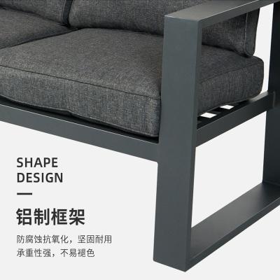 China Conjunto de sofá de metal de estilo moderno con opciones personalizables en venta