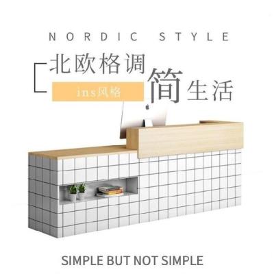 Cina Appartamento per ufficio Salone di arredamento Recepzione con banco di pagamento rapido e pannello in legno in vendita