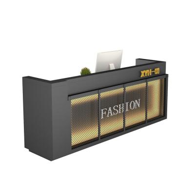China Recepción de metal negro LED mostrador de caja de estilo industrial para tiendas minoristas en venta