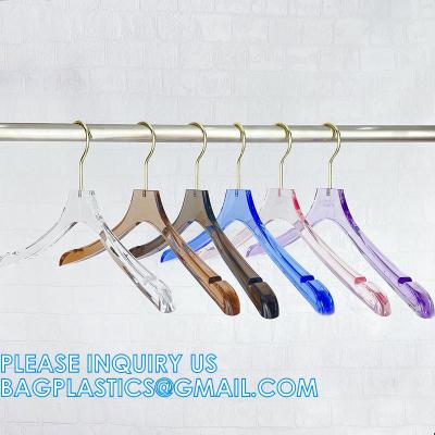 Cina Boutique Plastic Hanger OEM Brand Fashion Adult Coat Garment Display Plastic Gold Hangers in vendita