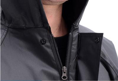Cina Rivestimento lungo del cappotto di pioggia di modo, indumenti impermeabili, giacca a vento leggera degli impermeabili del rivestimento della pioggia per le donne degli uomini in vendita