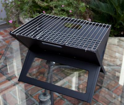 Cina Griglia all'aperto del barbecue del carbone di picnic, griglia portatile del carbone, pozzo di campeggio piegante del fuoco di acciaio inossidabile in vendita