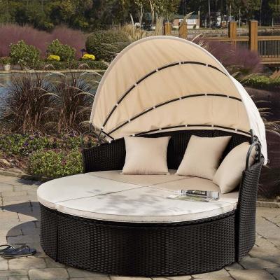 Cina Modern Hotel Outdoor Furniture Patio Rattan Round Flip Top Daybed With Canopy Cushion For Backyard Porch in vendita