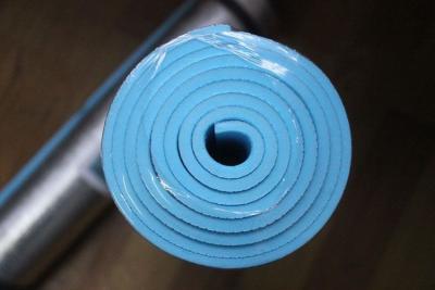Cina Stuoia della tenda di campeggio, facente un'escursione schiuma impermeabile pieghevole Mat Storage Bag del cuscinetto di Seat la piccola per sedersi sul Bleacher ultraleggero in vendita