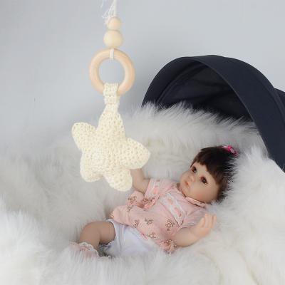 Cina DIY Ornament Baby Molar Teether Accessories Color Crochet Bear Baby Molar Bracelet Stall Toy in vendita