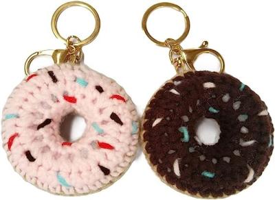 Cina Crochet Plush Keychain - Keychain Accessory Handmade Bag Charm Key Chain Car Keyring Charm Handbag Bag Purse Pendant in vendita