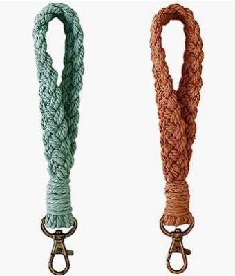 Cina Handmade Crochet Keychain Stuffed Animal Crafts Knitted Crochet Toys - Keychain Accessory- Octopus - Handmade Keychain in vendita
