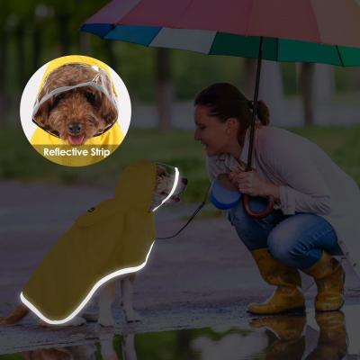 Cina Reflective Dog Raincoat - Adjustable Waterproof Raincoat for Dogs, Lightweight Dog Hooded Slicker Rain Coat Poncho in vendita