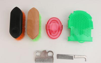 Cina Dog Brush Grooming Kit 5 In 1 Shedding - Dog Grooming Dog Brush for Shedding Haired Dogs, Deshedder Brush for Dogs in vendita