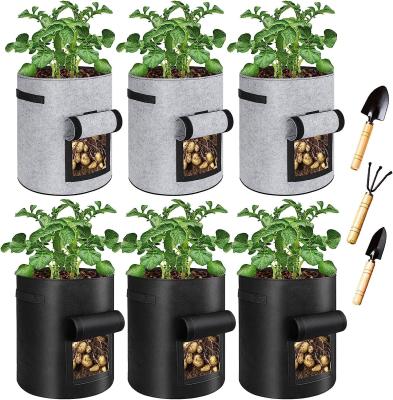 Cina 10 Gallon Potato Grow Bags, Planter Pouch Bags for Vegetables, Fruits and Flowers Flap Window, Garden Planting Bag in vendita