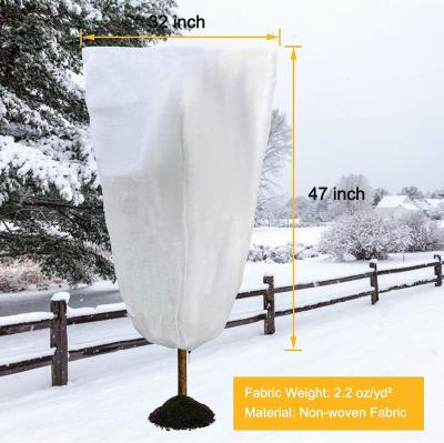 Cina Plant Freeze Protection Covers 32 x 47 Inch Winter Shrub Cover Tree Frost Blanket Drawstring Winter Frost Prote in vendita