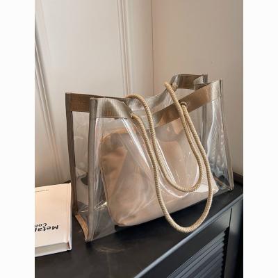 Cina Large-Capacity Transparent Bag Women'S New Trendy PVC Mother-In-Law Jelly Bag in vendita