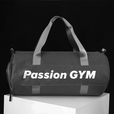 Cina Wholesale Large Capacity Sports Yoga Bag Cute Colorful Custom Logo Shoulder Wet Dry Travel Bag Portable Duffel Bag in vendita