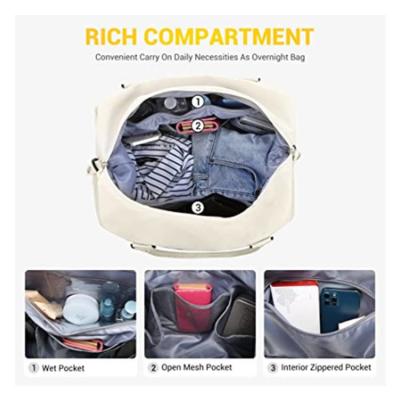Cina Customized Waterproof Travel Duffel Bag Set with Toiletry Carry On Weekender Sport Gym Bag with Wet Pocket in vendita