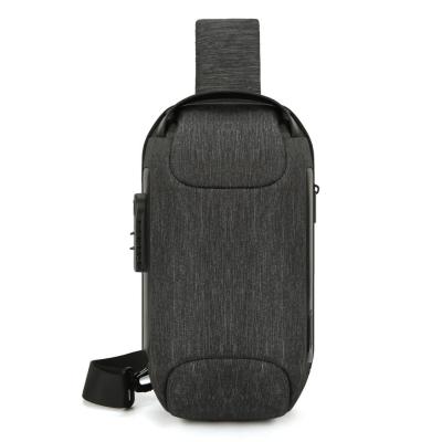 Cina Wholesale Waterproof Anti Theft Usb Men Chest Bags Cross Body Bags For Men Luxury Smell Proof Crossbody Bag in vendita