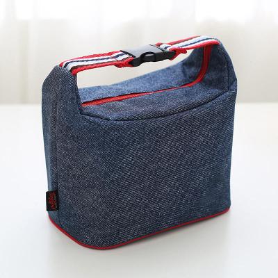 Cina Factory Direct Sales Insulation Bag Set Family Travel Picnic Ice Pack Drink Food Thickened Cooler Bag in vendita