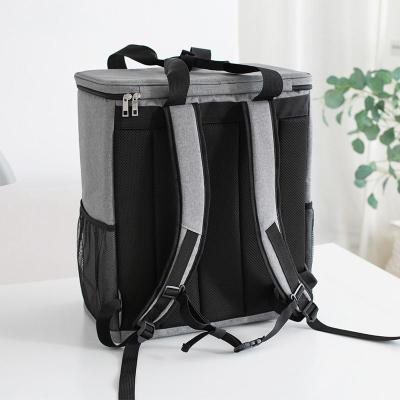 Cina Wholesale Custom Logo 43L Preimum Insulated Cooler Picnic Lunch Bag Large Capacity Thermos Cooler Bag Backpack in vendita