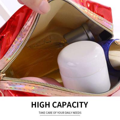 Cina Wholesale Custom Large Capacity Trending Eco Friendly Pouch Travel Organizer Packaging Cosmetic Bags & Cases in vendita