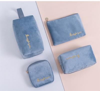 Cina Wholesale Custom Best Selling Colorful Flannel Custom Cosmetic Set Make Up Bag for Women in vendita