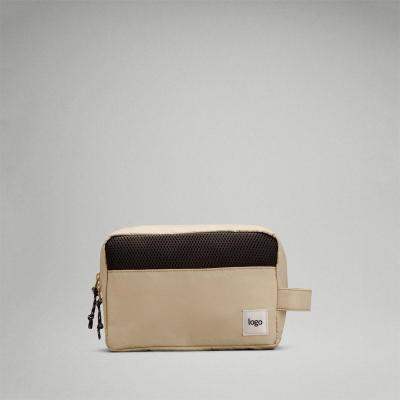 Cina Customized Men Women Water-Resistant Case Organizer Portable Travel Toiletry Bag With Clear PVC Pouch in vendita