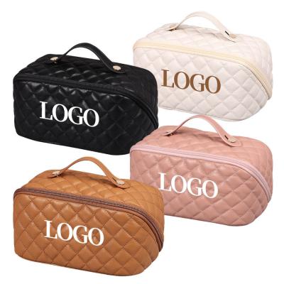 Cina Custom Pouch Luxury Beauty Waterproof Portable Pu Leather Makeup Bag For Girls Travel Cosmetic Bags With Logo Printed in vendita