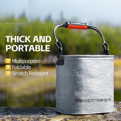Cina Portable Fishing Water Pail for Camping Traveling Hiking Fishing Boating Gardening with 4.5 Meters Rope in vendita