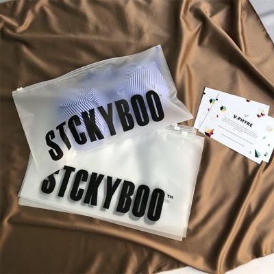 Cina Custom 100% Biodegradable Plastic Recycled Frosted Matte Clothes Ziplock Bag Eva Zipper Pouch Polybags For Clothing in vendita