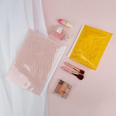 Cina Biodegradable Sustainable Packaging Eco Friendly Waterproof Travel Makeup Bag Clear Pink Bubbles Makeup Pouch in vendita