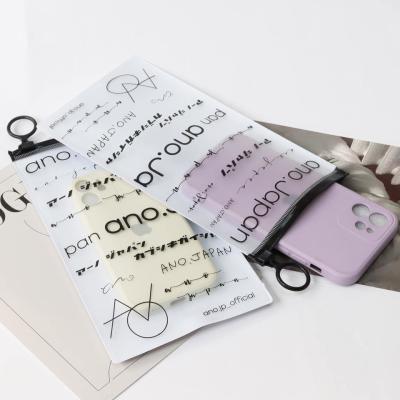Cina Customized Brand Logo Fashion Mobile Phone Case For IPhone Mobile Phone Charging Line PVC Plastic Packaging in vendita