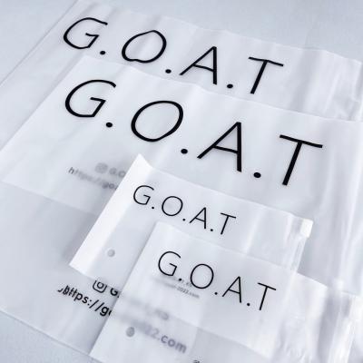 China Custom Eco Friendly Zip Lock Bag, T Shirt Swimwear Plastic Clothing Zipper Bags Ziplock Bag With Handle For Clothes for sale