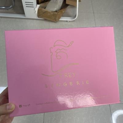 Cina Custom Luxury Glossy Pink Package Folding Paper Box Magnetic Foldable Gift Box With Magnetic Lid in vendita