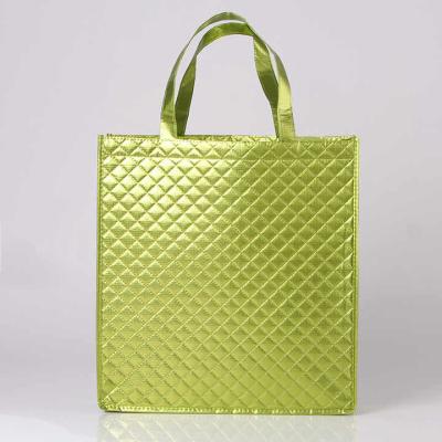 Cina Ingrosso Logo personalizzato Stripe stampato Eco-friendly Non-woven Laser Highlight Shopping Grocery Tote Bag in vendita