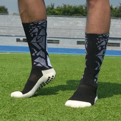 Cina Calzini da calcio antiscivolo a maglia calzini sportivi traspiranti spessori per uomini e donne in vendita