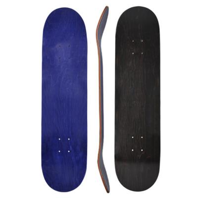 Cina 2024 Fabbrica all'ingrosso Double Kick 7 Ply Maple Wood Skateboard 8,5 pollici in vendita