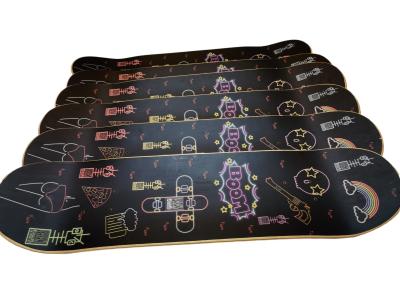 Cina Vendita calda di alta qualità Popolare 7 strati Maple Double Kick Concave Skateboard professionale in vendita