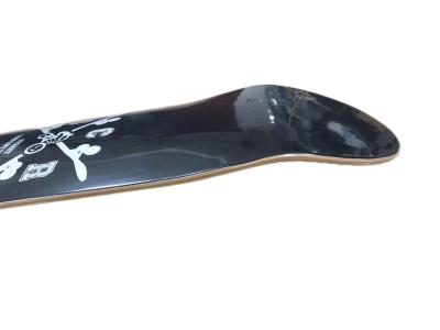 Cina 2023 Custom Graphic Maple Wood Skateboard Deck 8.25x32 pollici in vendita