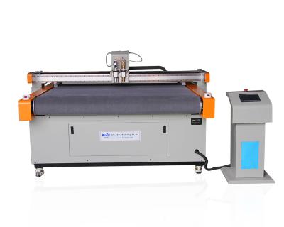 Cina Tessuto 1625 della tagliatrice della guarnizione di CNC e PVC d'oscillazione in vendita