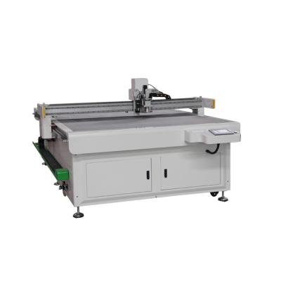 Cina Tappezzi la tagliatrice 1625 automatica del tessuto 1600xc in vendita