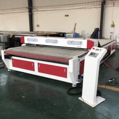 Cina macchina di cuoio 100W 130W 150W 180W dell'incisione laser di 2000x3000mm per la borsa delle scarpe del tappeto in vendita