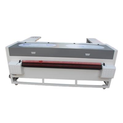 Cina Tagliatrice mobile reciproca dell'incisione laser di 4 teste 80W 100W per la coperta di nylon Mat Carpet in vendita