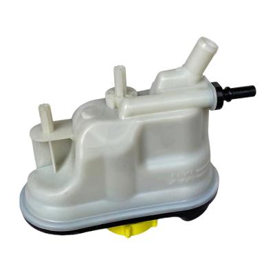Cina Large Stock LR072550 LR048454 Serbatoio di espansione GL2820 24V per Foton GRATOUR ix5 in vendita
