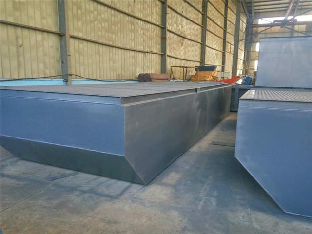 Dredger under construction