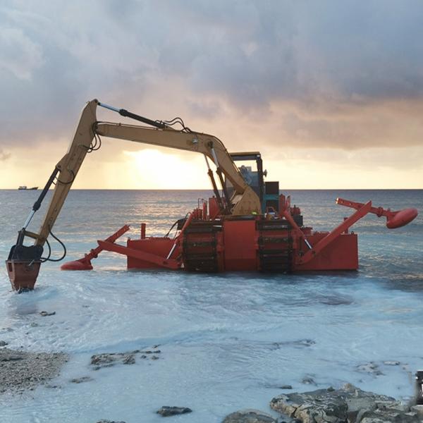 Quality River Dredging Diesel Amphibious Dredger 500m3/h Working Capacity for sale