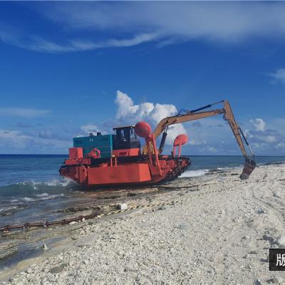 China Amphibious Sand Dredging Machine With 10 Inch Draught Dismantle Structure for sale